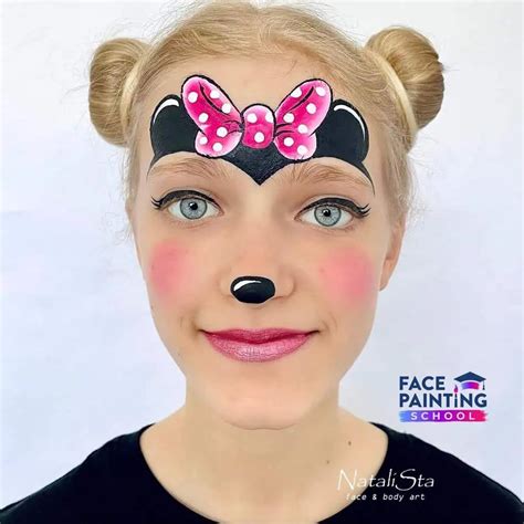 Mini Mouses Instagram Twitter And Facebook On Idcrawl