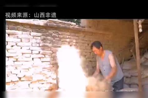 都说穷到吃土原来土真的是一种美食看看制作过程吧 都说 美食 是一种