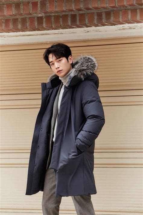 [화보is] 서강준 추운 겨울 녹이는 따뜻한 남자