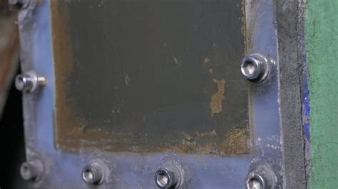 냉각 물 컨테이너입니다 플라스틱 물 파이프 공장 제조입니다 물과 공기 압력의 사용과 기계 도구에 플라스틱 튜브를 만드는 과정