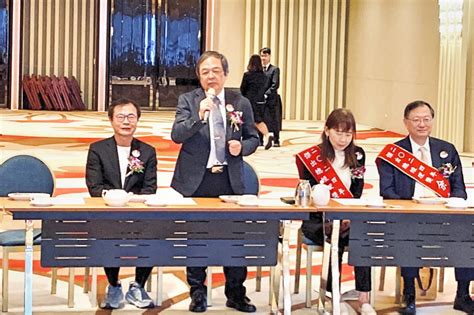 新竹企經會第21屆新竹區傑出經理獎 余忠仁陳慧玲獲得傑出總經理獎
