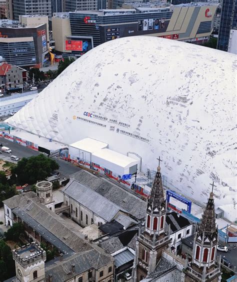 Chinese Construction Site Enclosed In Worlds Largest Inflatable Dome