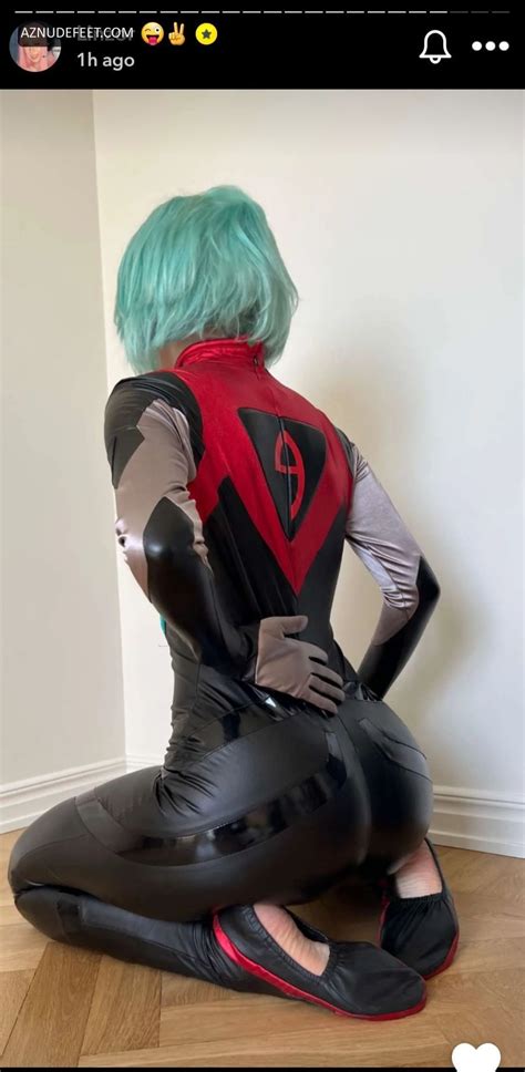 Linzor Feet Aznudefeet