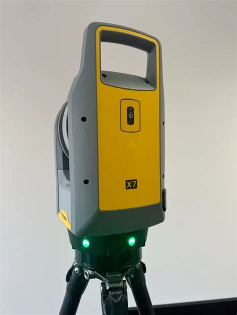 Trimble X7