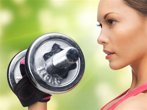 Картинка Фитнес Спорт гантеля девушка