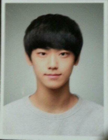 아무개 On Twitter 배우 남자 흑백 그림