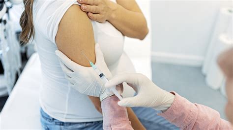 Готова ли е организацията на РЗИ тата за безплатна имунизация на бременни срещу коклюш