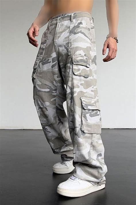 استایل اسپرت و تابستانی خودتو با این ۴۵ مدل شلوار کارگو مردانه خفن تر