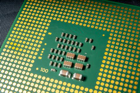 녹색 전자 칩 Cpu 근접 촬영 첨단 기술과 수리 마이크로칩의 개념 Cpu에 대한 스톡 사진 및 기타 이미지 Cpu 과학 데스크탑 컴퓨터 Istock