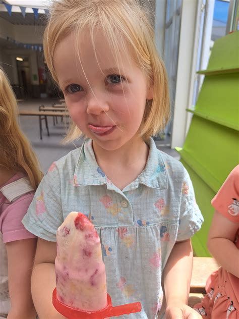 Welkom Op De Blog Van De 2de Kleuterklas Ijsje Maken Ijsje Proeven 😋