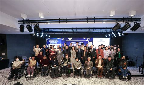 한자리에 모인 장애예술인들 미래의 장애예술 활성화 기대 더인디고