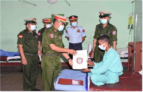 တပ်မတော်ဆေးရုံများနှင့် ဆေးတပ်ရင်းများ၌ တက်ရောက် ကုသမှုခံယူနေသူများ အား သွားရောက်ကြည့်ရှုအားပေး