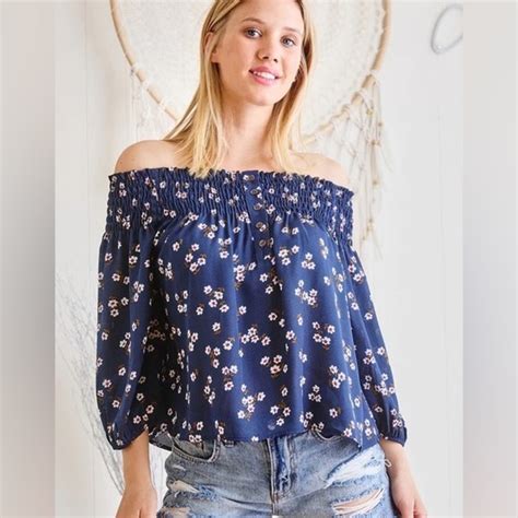 Tops Off The Shoulder Blue W White Floral Print Boho Smocked Top Sml