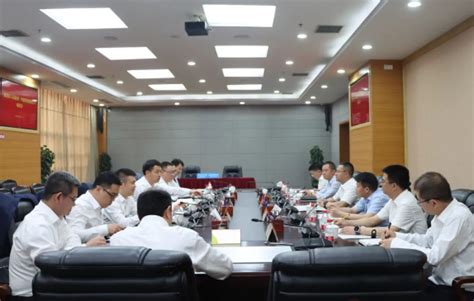 孙士东拜会贵阳市花溪区政府主要领导