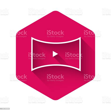 화이트 온라인 긴 그림자로 격리 된 비디오 아이콘을 재생합니다 플레이 사인이있는 필름 스트립 핑크 육각형 버튼 벡터 감독에 대한 스톡 벡터 아트 및 기타 이미지 Istock