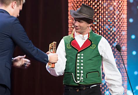 Når Lothepus Vil Bygge Stavkirke Blar Iwan Eide Knudsen Opp