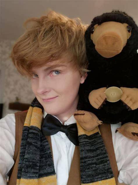 Drew Fox My Newt Scamander Cosplay Cosplay
