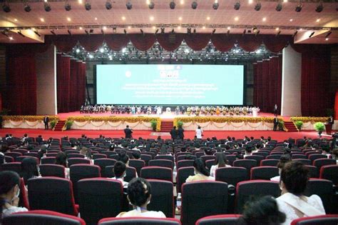 Royal World Thailand รอยัล เวิลด์ ประเทศไทย พระบาทสมเด็จพระบรมนาถ นโรดม สีหมุนีแห่งกัมพูชา