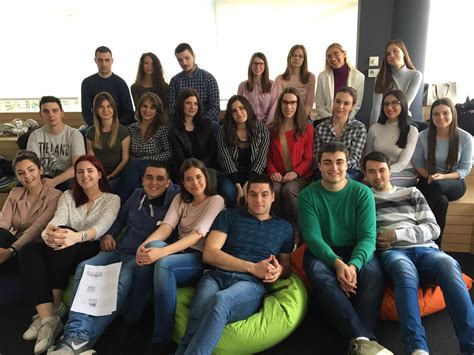 Одржана теренска настава и тренинг под називом „Пословна комуникација“ у компанији „delhaize