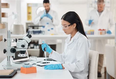 Lab Microscope And Petri Dish Research For Vaccine Study And Testing Lab Microscope And Petri Dish Research For Vaccine Study And Testing