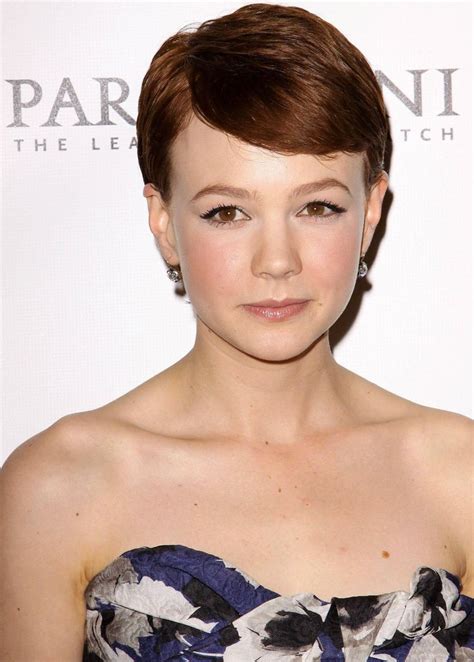 Carey Mulligan Brunette Pixiepossibly Me Post College Pixie Bob