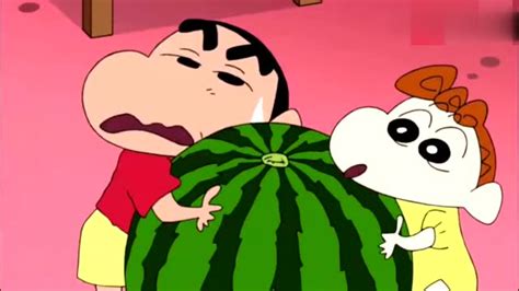 蜡笔小新吃西瓜 全家 三餐 大山谷图库