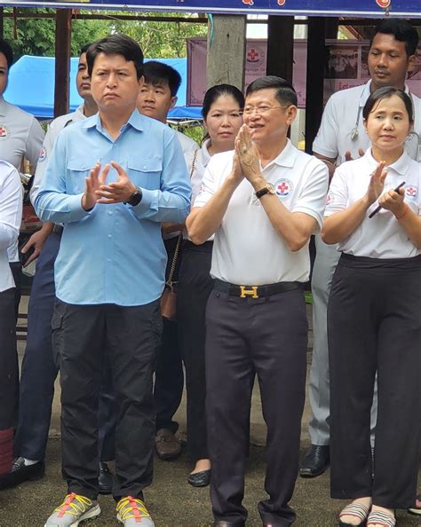 ក្រុមការងារគ្រូពេទ្យស្ម័គ្រចិត្ត ឯកឧត្តម ហ៊ុន ម៉ានី