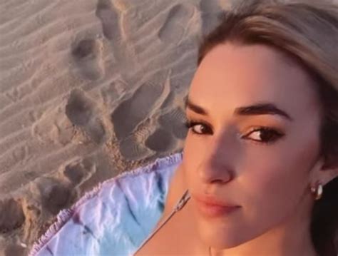 Volleyball Star Kayla Simmons Shows Off In Grey Bikini While Having Fun At The Beach Page 4 Of