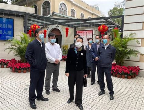 广东省民族宗教委李秀英主任一行节前慰问我会沙面会堂 广东省基督教两会网站