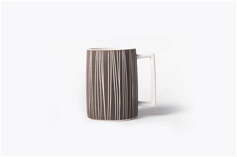 혜화토 세라믹하우스 겨울나무 머그 짙은 갈색톤의 모던한 디자인 비교적