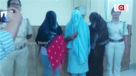 ହୋଟେଲ ଭିତରେ ରଙ୍ଗୀନ ହେଉଛି ରାତି Bhadrak Sex Racket Busted In Hotel Youtube