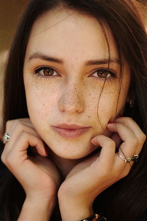 Stunning Eyes Porn Pic