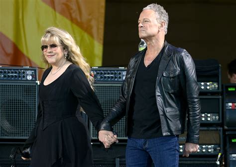 Stevie Nicks Calls Her Breakup With Lindsey Buckingham During The