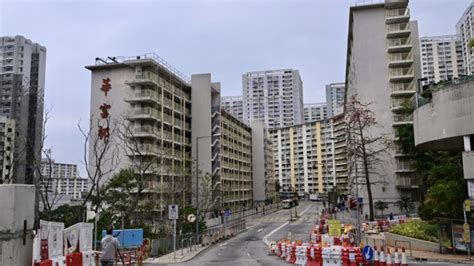 华富邨重建｜住户商户感不舍 士多老板娘：盼留住人情味 星岛日报