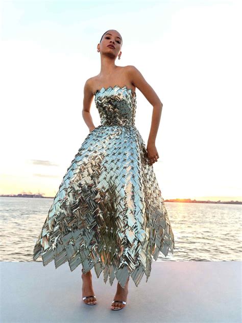 Oscar De La Renta Springsummer 2025 At New York Fashion