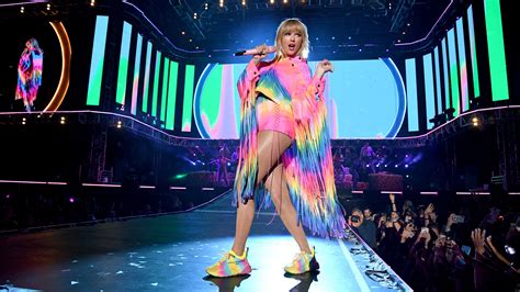 Taylor Swift Announces New Album Lover And New Single Dropping June