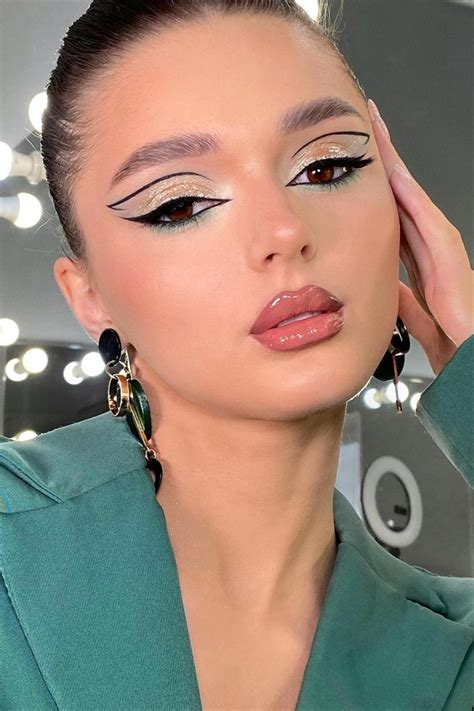 How To Rock The Green Eye Makeup Looks And Trend Lily Fashion Style In