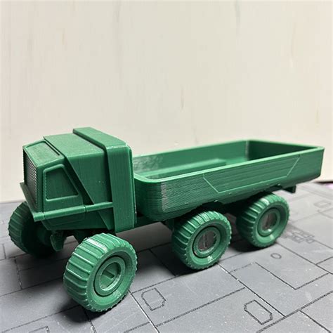 طرح سه بعدی کامیون روور