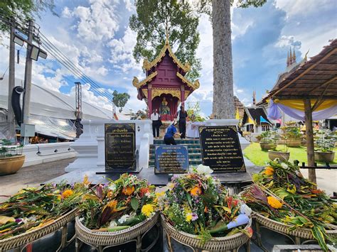 Wellness ประเพณีใส่ขันดอก บูชาเสาอินทขิล วัดเจดีย์หลวงวรมหาวิหาร เชียงใหม่ ปีนี้เริ่ม 23 29