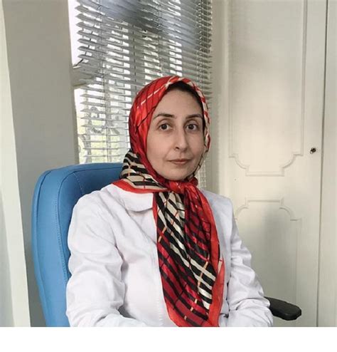 خانم دکتر مریم نادری کلینیک زنان و زایمان دکتر شیرین