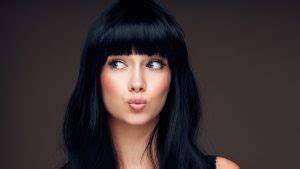 20 Up To Date Hairstyles To Hide Big Foreheads