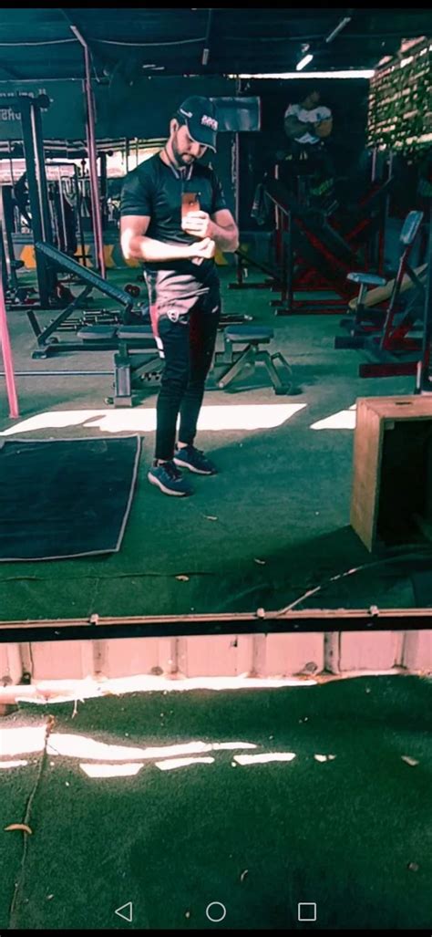 Salman Khan Pakistani Male Escort In Kar Chi