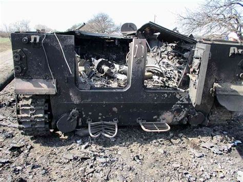 Українські військові відбили атаки окупантів та знищили сім ворожих танків на Донбасі