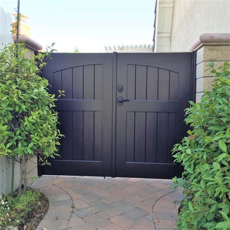 List 96+ Pictures Wooden Gate Designs Pictures Full HD, 2k, 4k