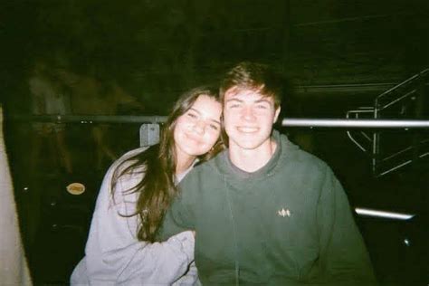 Abdo Yassin انا وهي لو كنت الراجل المعرص اللي هي عايزه Facebook