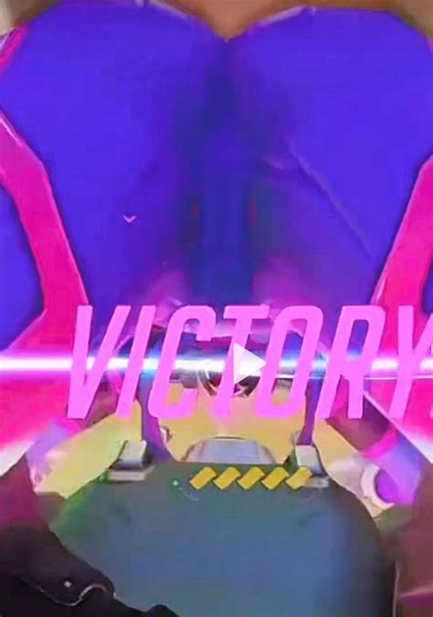 Dva Entering Her Mech Up Close Scrolller