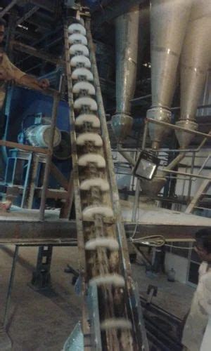 Bulk Flow Conveyor At Best Price In Vadodara By Jay Ambe Fabricators Id 11824414891