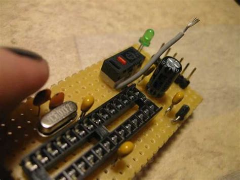 Factor De Forma Pequeño Arduino Diy Sobre Placa Perforada Paso 6