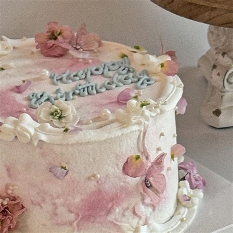 멜로드도산 케이크 오늘도 전지점 활짝 열려 있습니다 전지점 1일전 예약은 전화 또는 방문 예약으로 가능힙니다 ️ 📌신사아뜰리에 지점은 당일 레터링도 가능하니