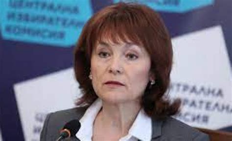 Росица Матева Над 20 сигнала за агитация са получени в ЦИК в деня преди изборите Cross Bg